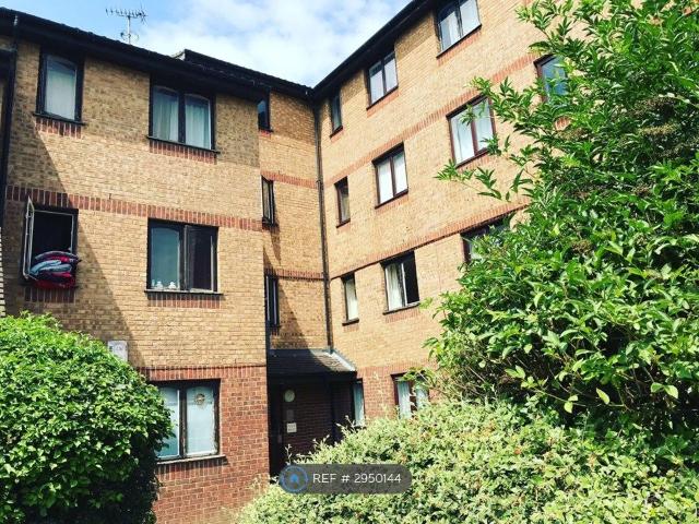 New Cross, London SE14, 2 bed flat to rent, £1,950 pcm | PrimeLocation