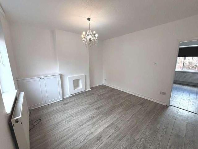 New Cross Street, Prescot, L34