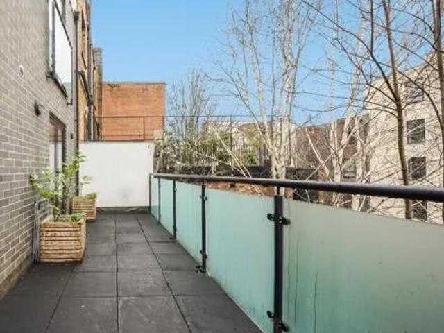 New Cross Road, London, London, Se14 | 2 bed apartment for rent #166587898 | Rentberry