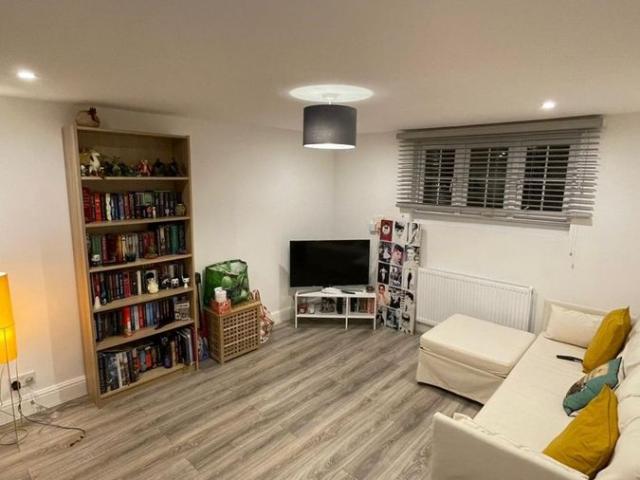 New Cross Road, London SE14, 1 bed flat to rent, £1,449 pcm | PrimeLocation