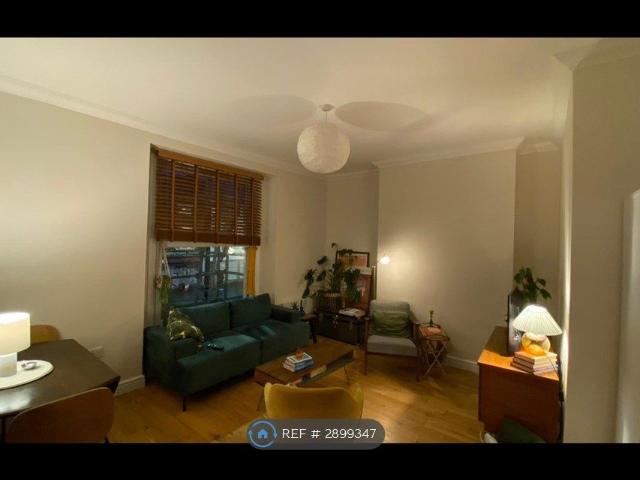 New Cross Road, London SE14, 1 bed flat to rent, £1,550 pcm | PrimeLocation