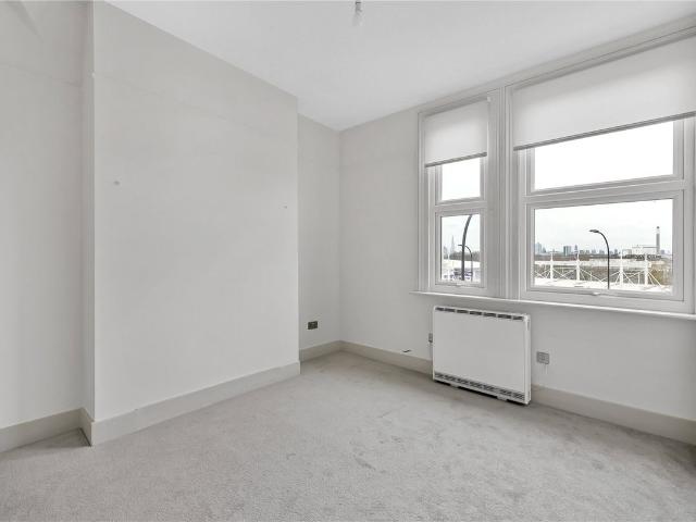 New Cross Road, London SE14, 1 bed flat to rent, £1,550 pcm | PrimeLocation