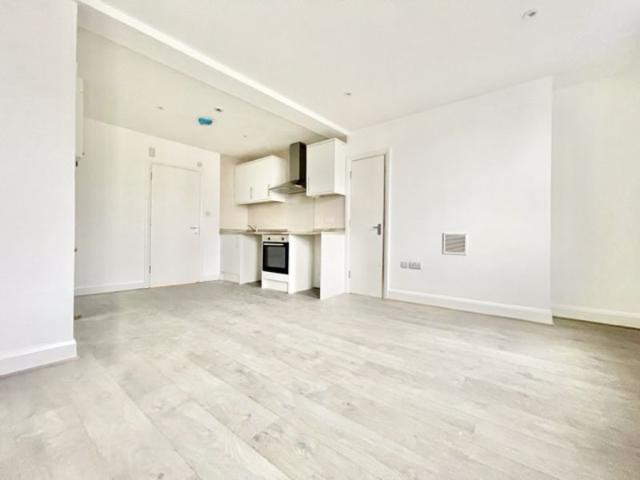 New Cross Road SE14, 1 bed flat to rent, £1,250 pcm | PrimeLocation