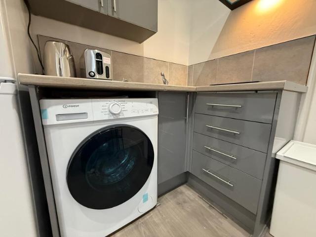 New Amazing Small Studio Single Occupancy