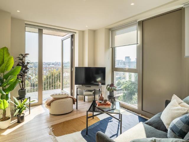 New Acres, Wandsworth, SW18 1 bed flat to rent £2,525 pcm £583 pw