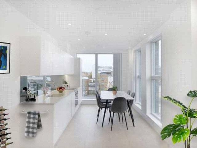 New Apex Court, 47 Grange Walk. 2 bed flat to rent £3,250 pcm £750 pw