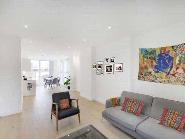 New Apex Court, 47 Grange Walk SE1, 2 bed flat to rent, £2,800 pcm | PrimeLocation