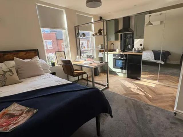 New Apostolic Church, Raddlebarn Road, Stirchley, B29 7DB, United Kingdom | 1 bed apartment for rent #162170556 | Rentberry