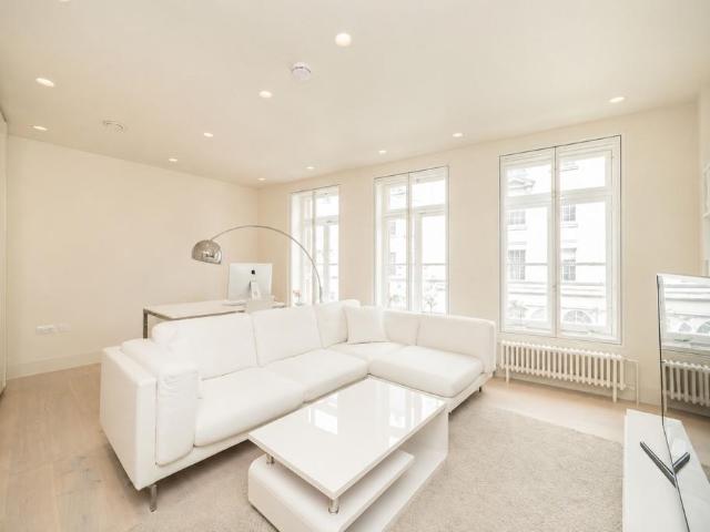 New Bond Street, Mayfair, W1S 2 bed apartment to rent £4,983 pcm £1,150 pw