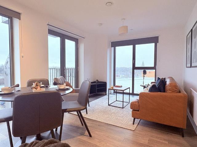New Baillie Street, Rochdale, OL16 2 bed apartment to rent £1,285 pcm £297 pw