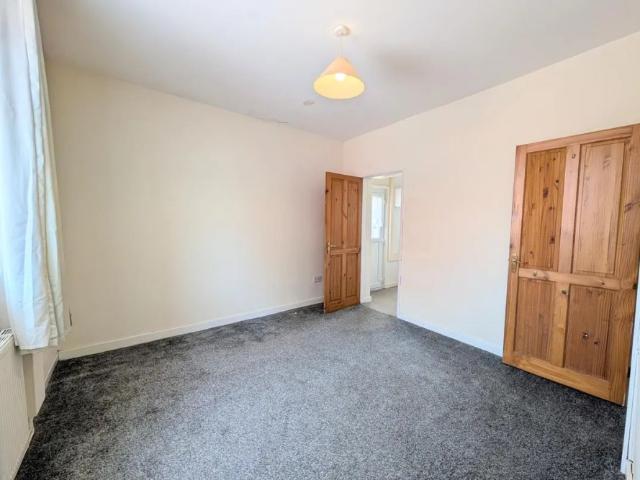 New Barlborough Close
