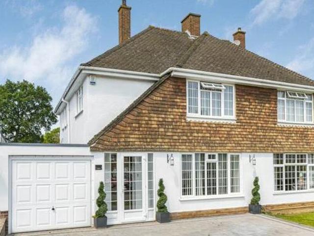 New Barn, Ferndene, Longfield, 3 Bedroom Semi detached