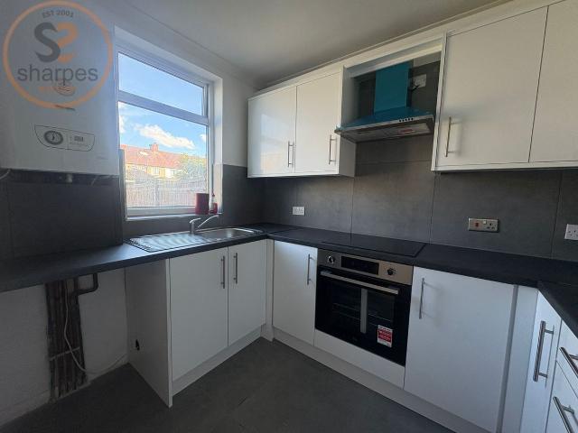New Barns Avenue, Mitcham, London CR4, 4 bed property to rent, £2,300 pcm | PrimeLocation
