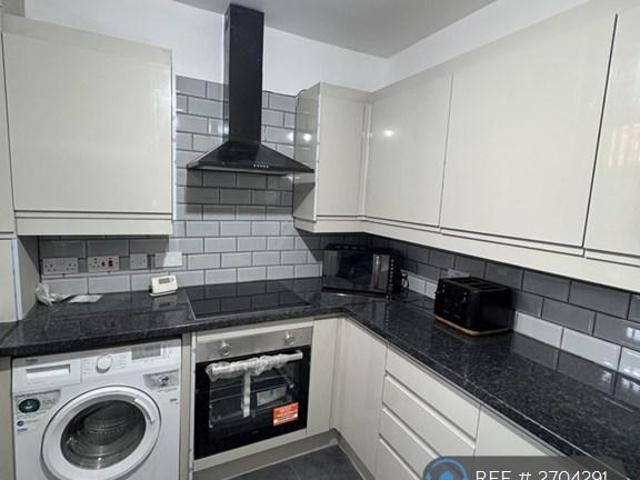 New Barton St, Salford, M6 4 bed terraced house to rent £2,240 pcm £517 pw