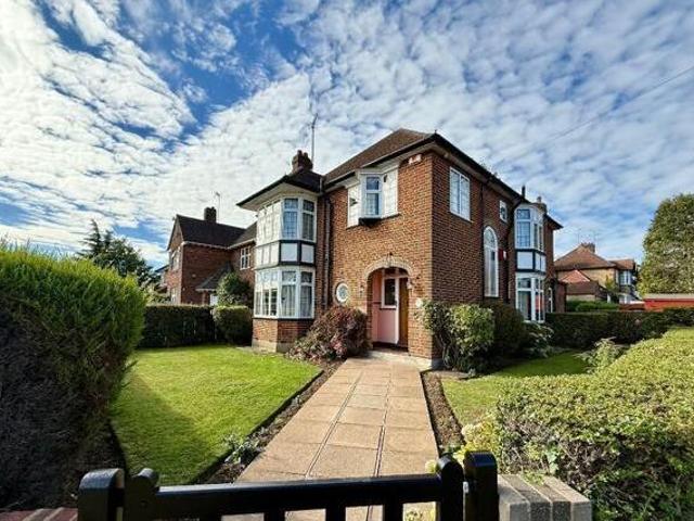 New Bedford Road Area, New Bedford Road, Luton, 4 Bedroom Detached