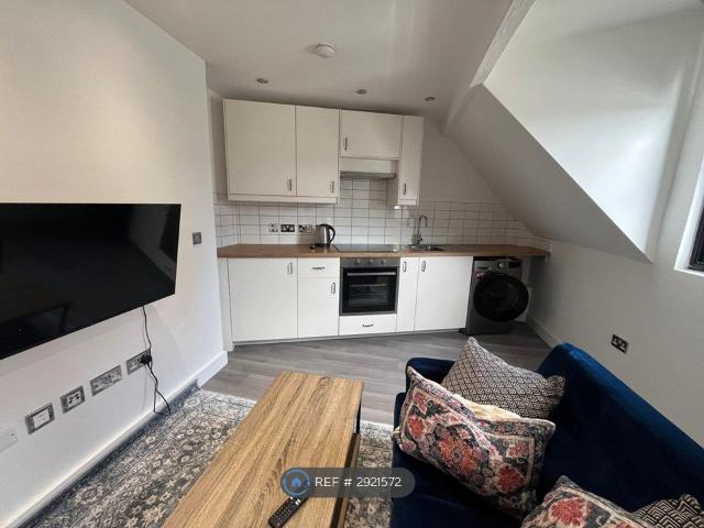 New Briggate, Leeds LS2, 1 bed flat to rent, £975 pcm | PrimeLocation