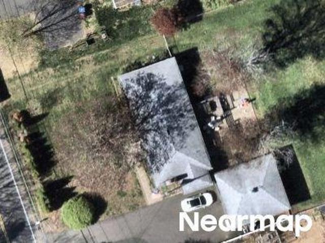 New Britain Ave