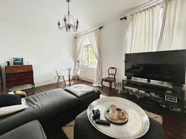 New Broadway, Ealing, W5 5AW