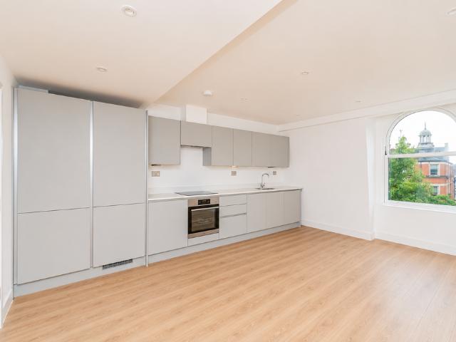 New Broadway, London W5 1 bed flat to rent £1,850 pcm £427 pw