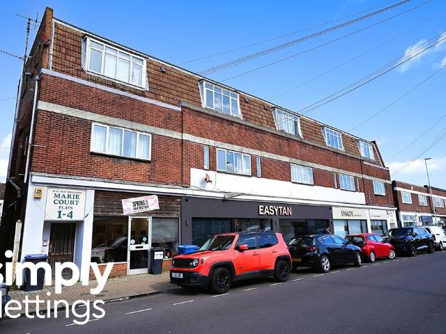 New Broadway, Worthing BN11, Studio to rent, £875 pcm | PrimeLocation