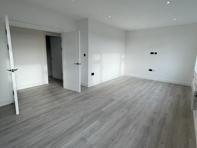 New build 2 bed flat