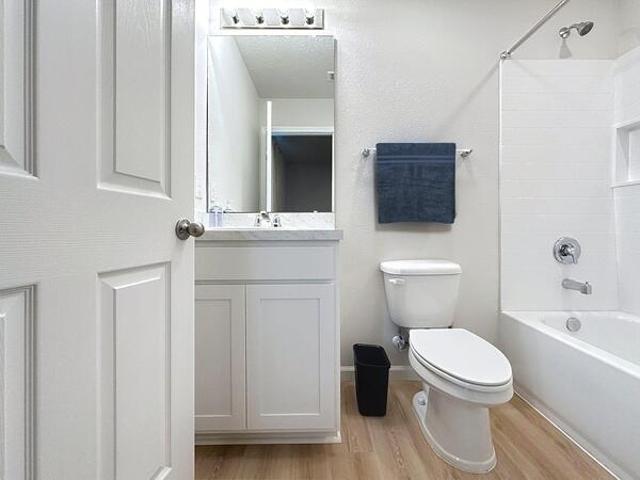 NEW BUILD Highspeed WiFi PRIVATE Bathroom for each room All Inclusive Stress free living