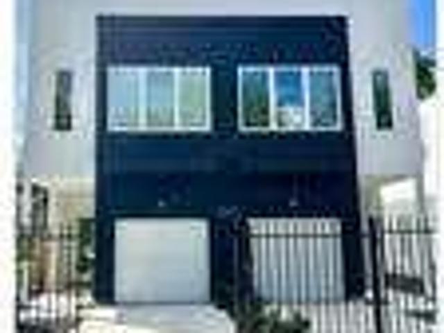 New build townhome in the heart of Houston. 3 bedroom, 3 bathroom