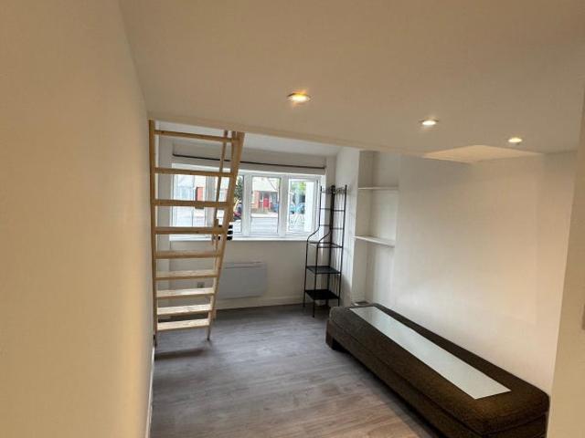 New built 1 bed flat on Kenton road