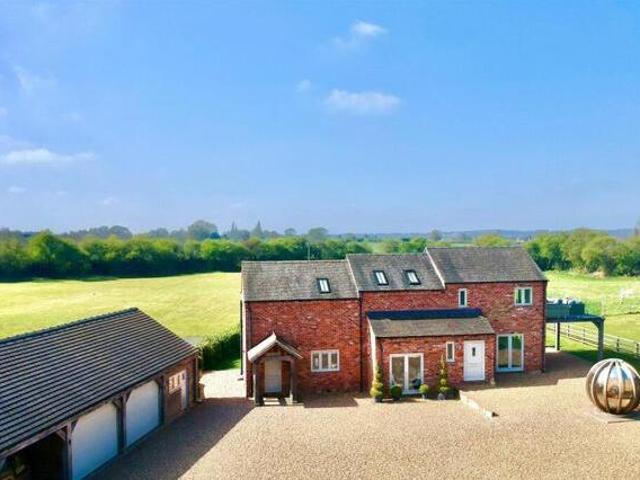 New Gate Court, Main Road, Equestrian Facility For