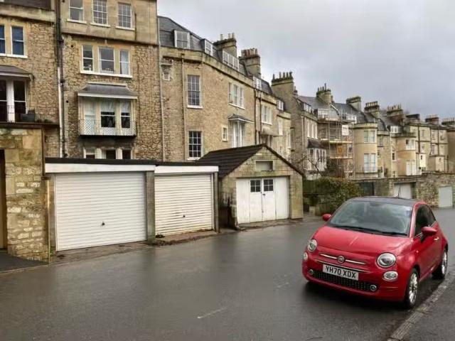 Unique Garage for rent in Garage, Cavendish Road, Bath, BA1