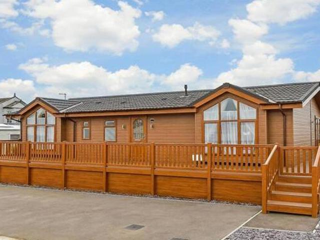 New Dover Road, Capel Le Ferne, 2 Bedroom Park