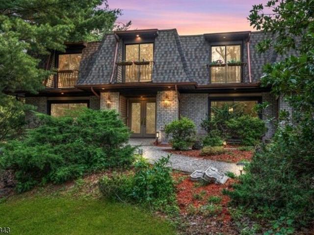 New Dover Rd, Woodbridge, Home For Sale