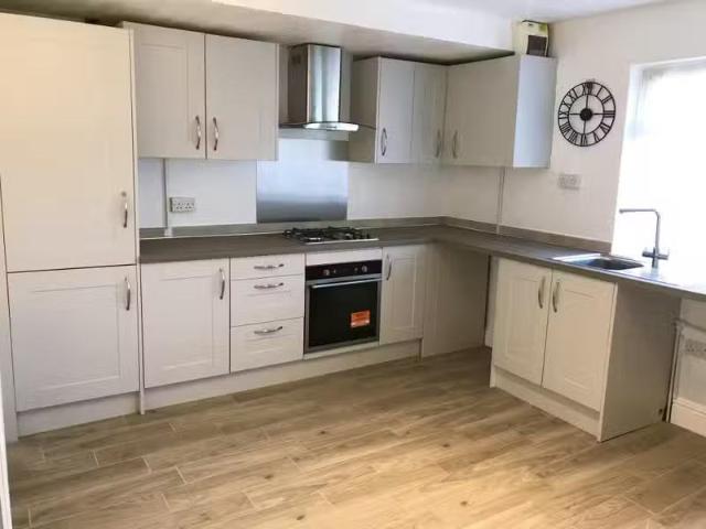 Unique Darley Avenue, WIGSTON