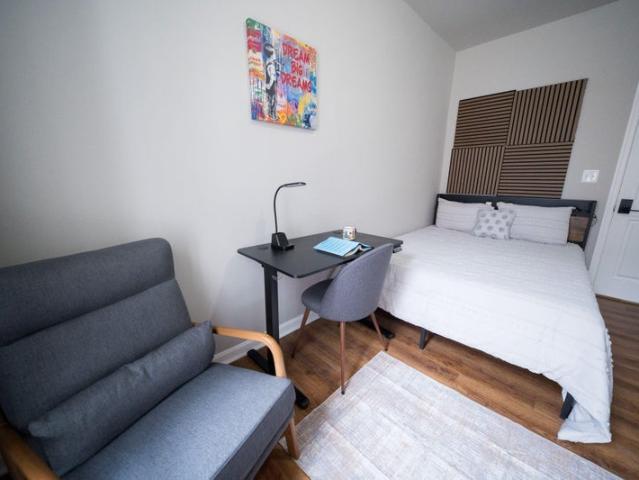 NEW: Designer Rowhome AcousticTreated Rooms Mi
