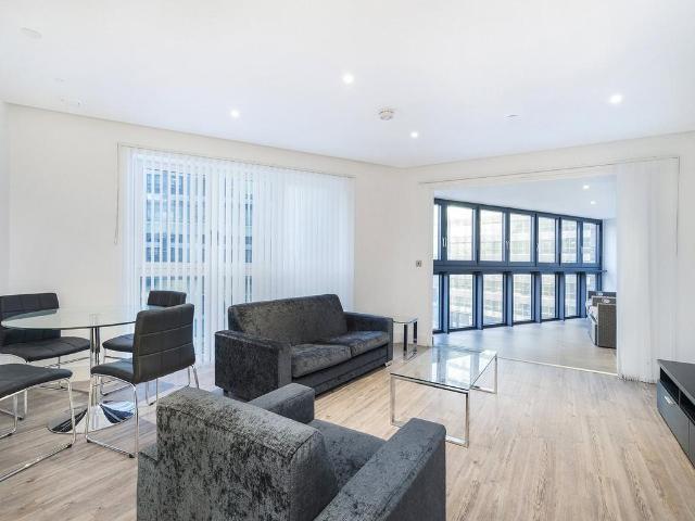 New Drum Street, Aldgate, E1 2 bed apartment to rent £3,683 pcm £850 pw