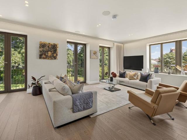 New End, Hampstead Village NW3, 3 bed flat to rent, £15,000 pcm | PrimeLocation