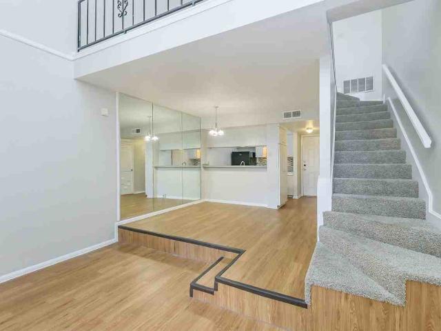 New England Village 2 Bedroom Apartment for Rent at 130 Melrose Pl, San Antonio, TX 78212