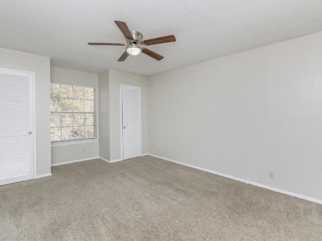 New England Village 3 Bedroom Apartment for Rent at 130 Melrose Pl, San Antonio, TX 78212