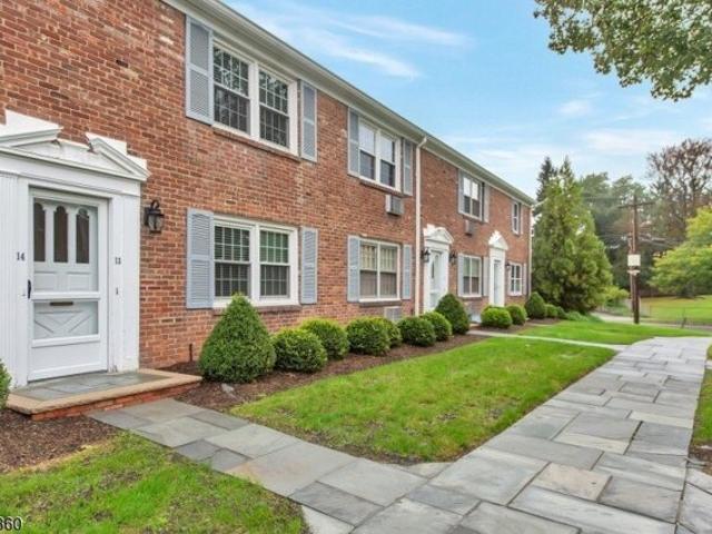 New England Ave Apt,summit, Condo For Sale