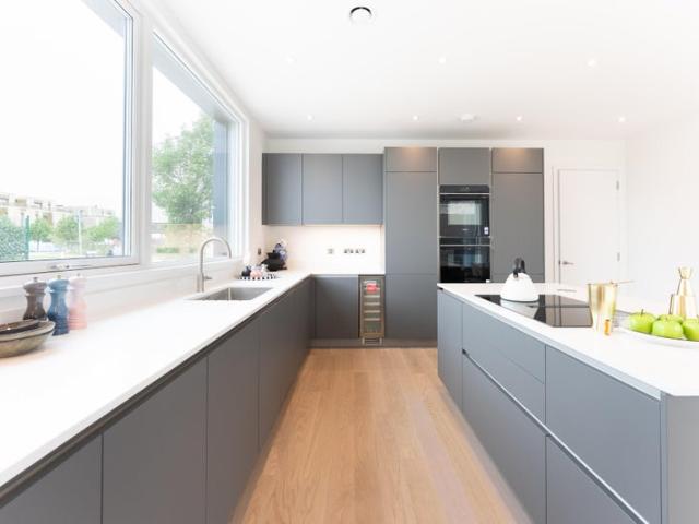 New Eddington 1 bed flat