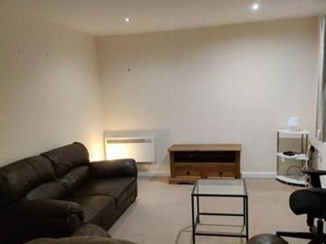 New Forest Village, Leeds, 2 Bedroom Flat