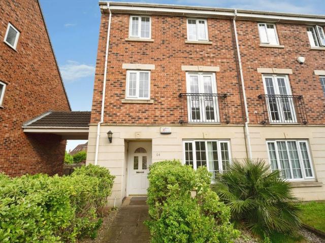 New Forest Way, Leeds LS10, 4 bed semi detached house to rent, £1,400 pcm | PrimeLocation