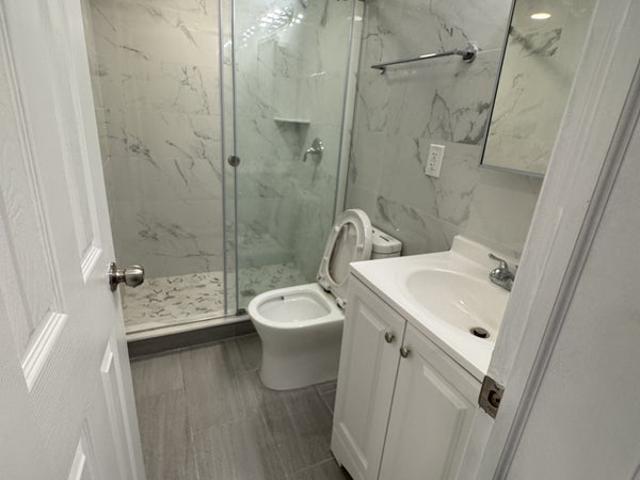 NEW | FREE Laundry | 12 mins subway EZ to Manhatta