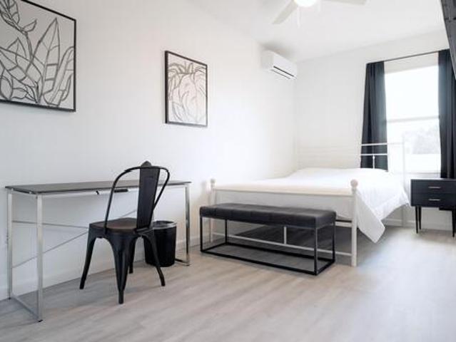 New Furnished Rooms 2 GIG Wi‑Fi Free Laundry Full Kitchen Weekly Pay Parking Secure Entry Clean & Quiet Top Rated Host Move‑In Ready Today!