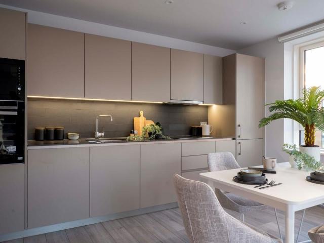 New Kent Road, London 3 bed flat to rent £4,385 pcm £1,012 pw