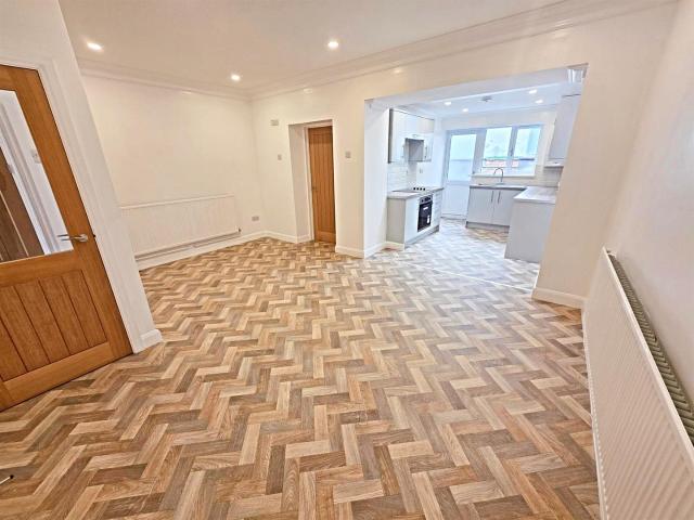 New King Street, Gelli, Pentre