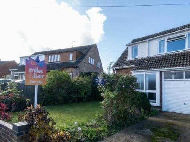 New House Close, Canterbury, 3 Bedroom Semi detached