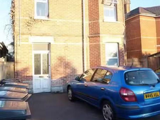 Cozy House share for rent in Oaklands, Bournemouth, BH3