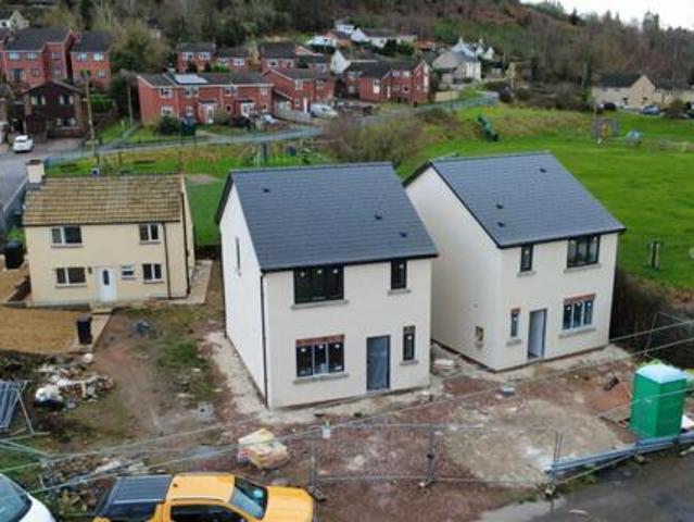 New House Rocks Road, Joys Green, 3 Bedroom Detached