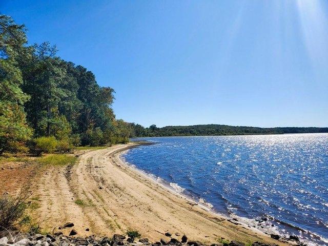 New Hope Rd, Big Sandy, TN 38221